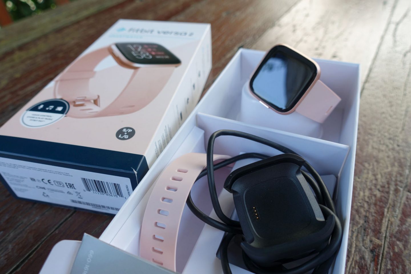 รีวิว Fitbit Versa2 ใช้จริง 1 เดือน แบตฯอึดอยู่นาน 10 วัน – Dailygizmo